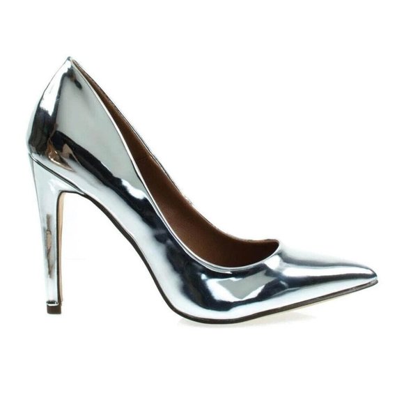 Bonnibel | Shoes | Bonnibel Cadence Silver Classic High Heel Pump ...